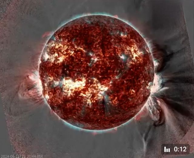 AR3697 a produit une éruption majeure .. – Philippe François